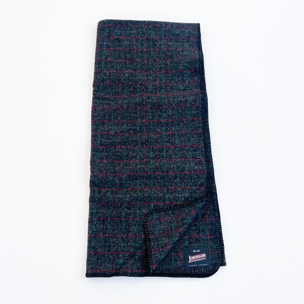 Blankets & Throws – Johnson Woolen Mills